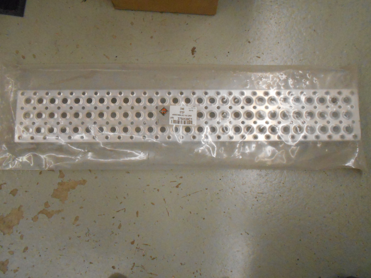 INTERNATIONAL STEP - 3758538C1 – Peterbilt of Sioux Falls New and Used ...