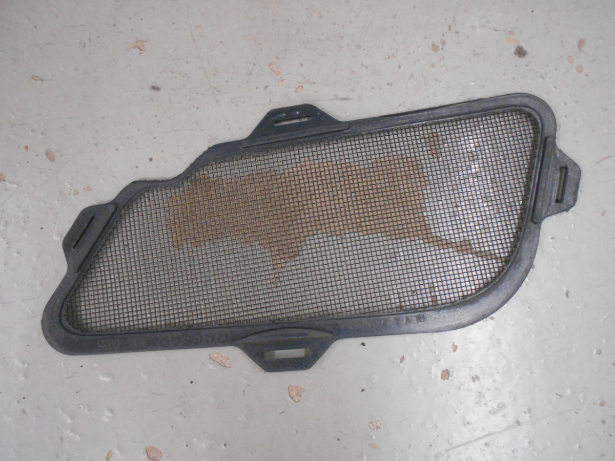 BUMPER BUGSCREEN - N46-6085 – Peterbilt of Sioux Falls New and Used Parts