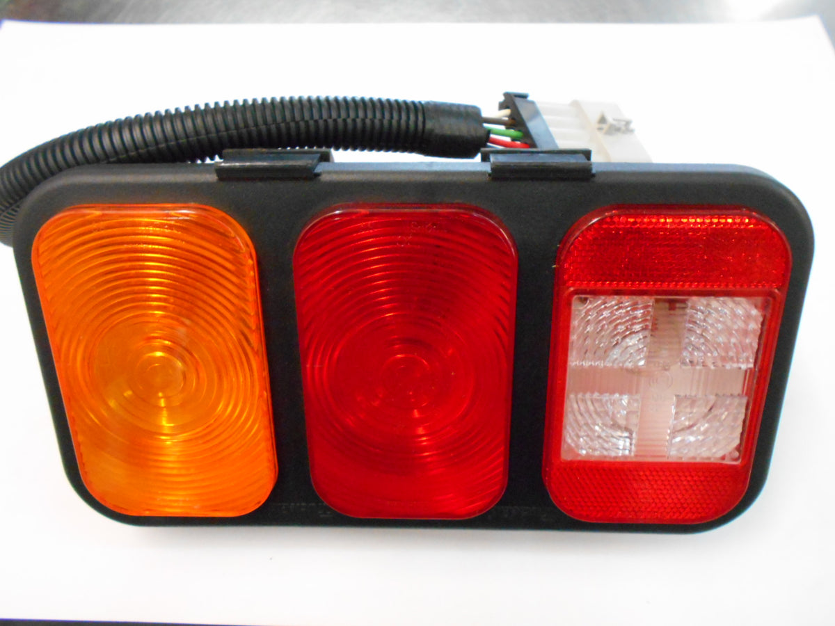 TAIL LIGHT - 45809 – Peterbilt of Sioux Falls New and Used Parts