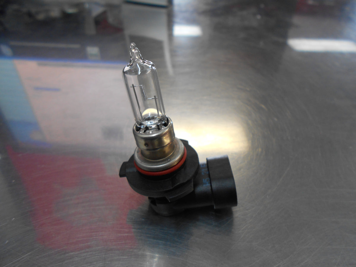 HALOGEN BULB - LB9005/HB3 – Peterbilt of Sioux Falls New and Used Parts