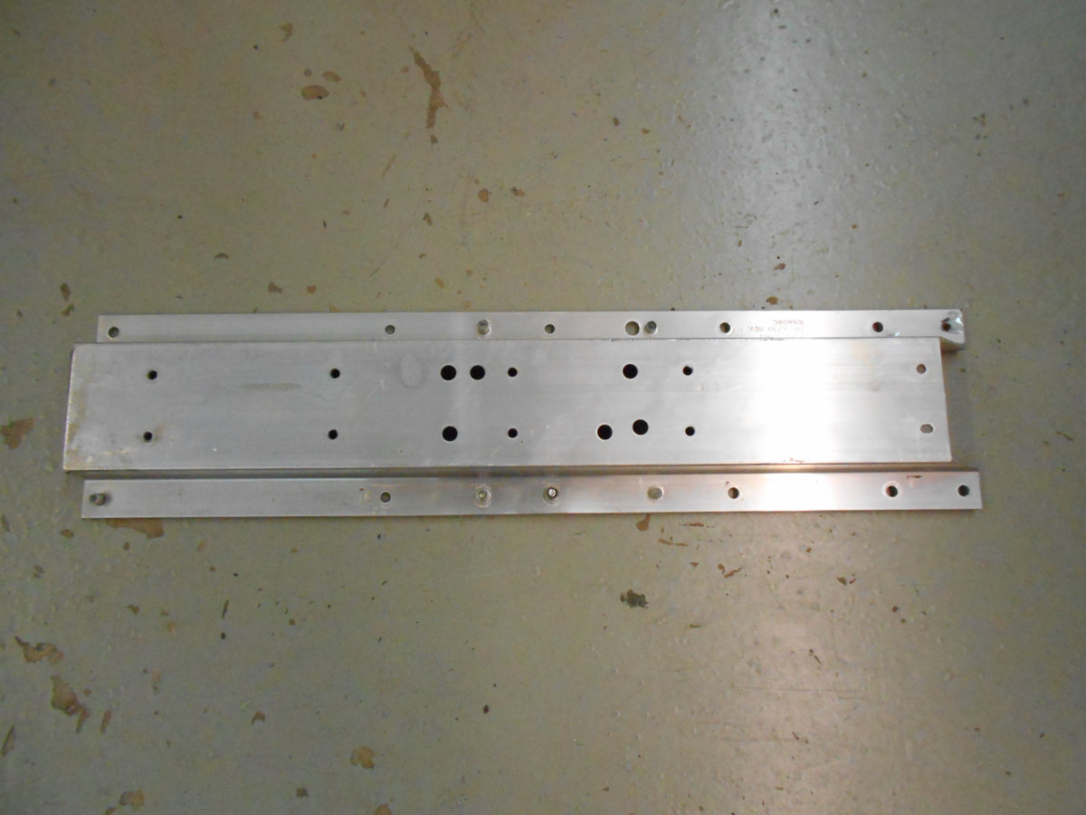 579 SLEEPER WALL BRACE - T85-6230 – Peterbilt of Sioux Falls New and ...