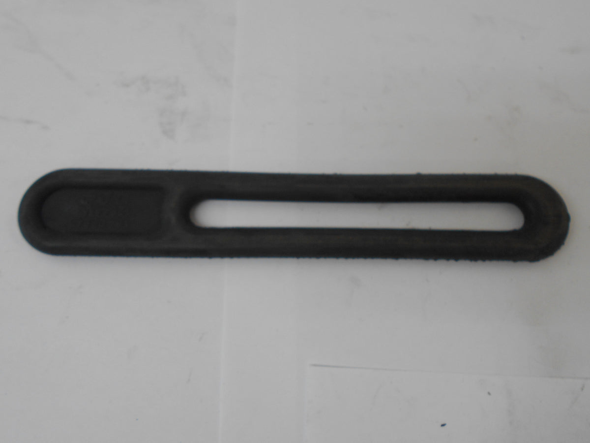 TANK FAIRING STRAP - 15-06843 – Peterbilt of Sioux Falls New and Used Parts