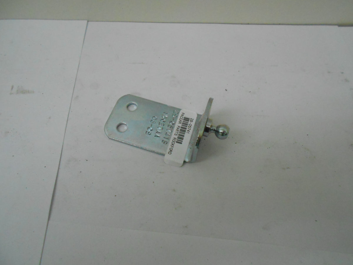 HEIGHT CONTROL VALVE BRACKET - 29-05741 – Peterbilt of Sioux Falls New ...