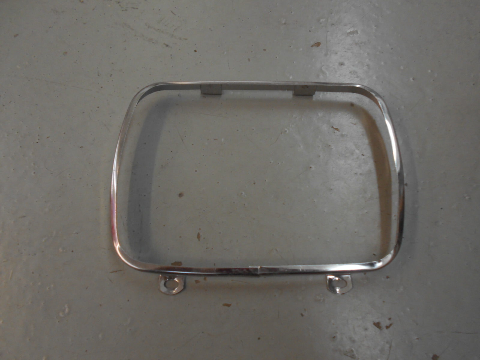 HEADLIGHT RETAINING RING - 430-301011 – Peterbilt of Sioux Falls New ...