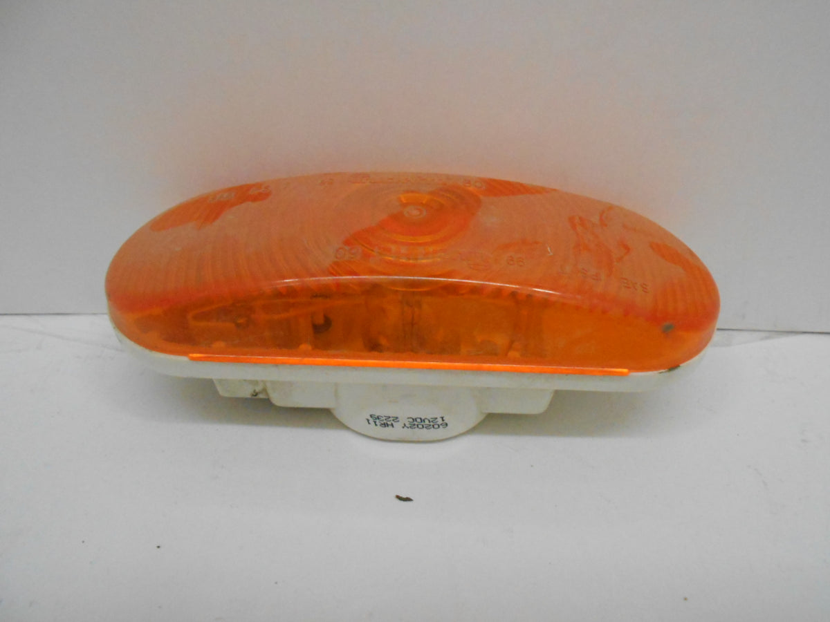 OVAL STOP/TAIL/TURN LIGHT – Peterbilt of Sioux Falls New and Used Parts