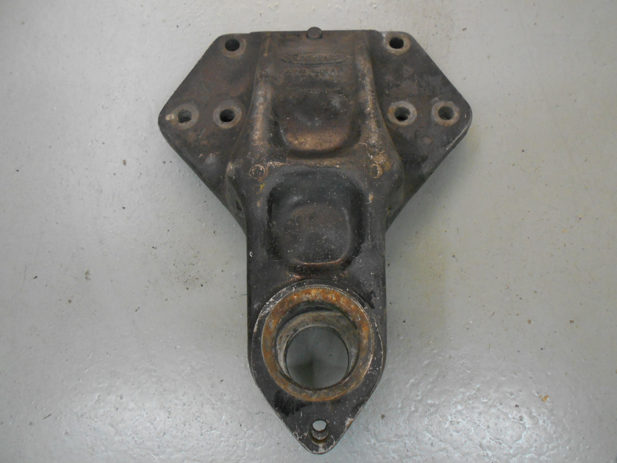 SUSPENSION FRAME BRACKET - 03-06794 – Peterbilt of Sioux Falls New and ...