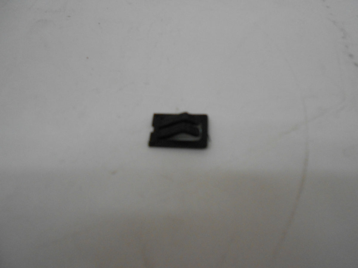 DOME LIGHT CLIP – Peterbilt of Sioux Falls New and Used Parts