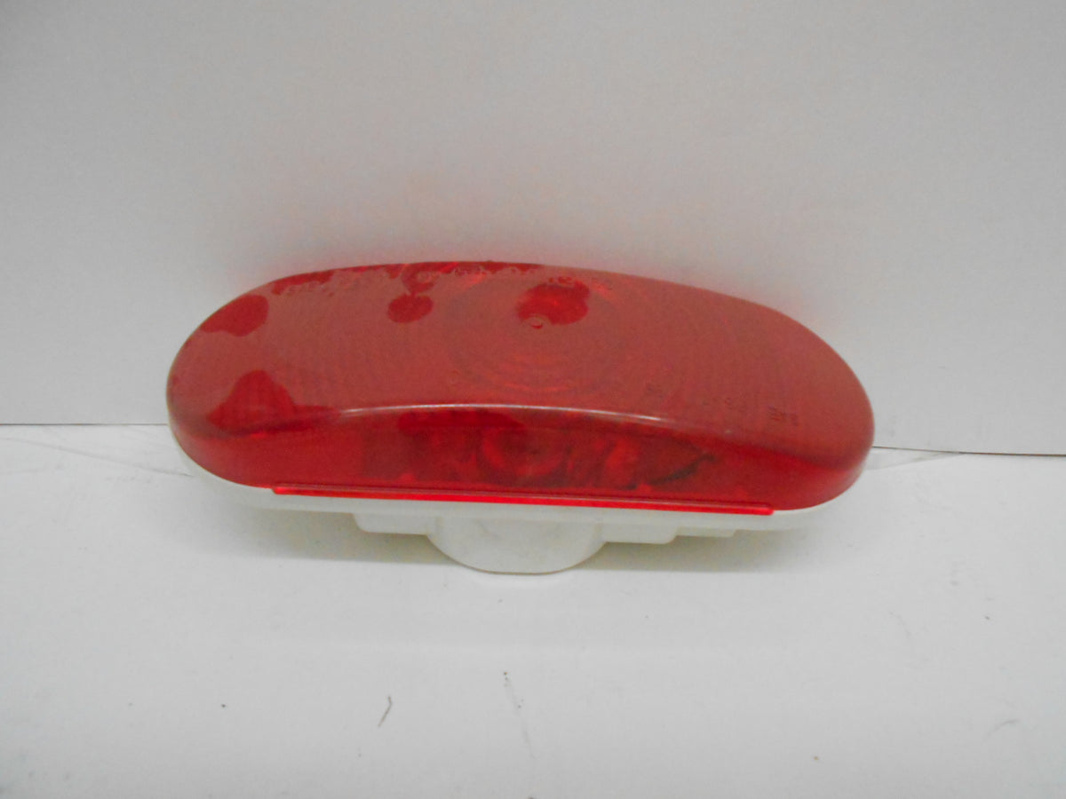 OVAL STOP/TAIL/TURN LIGHT - 60202R – Peterbilt of Sioux Falls New and ...