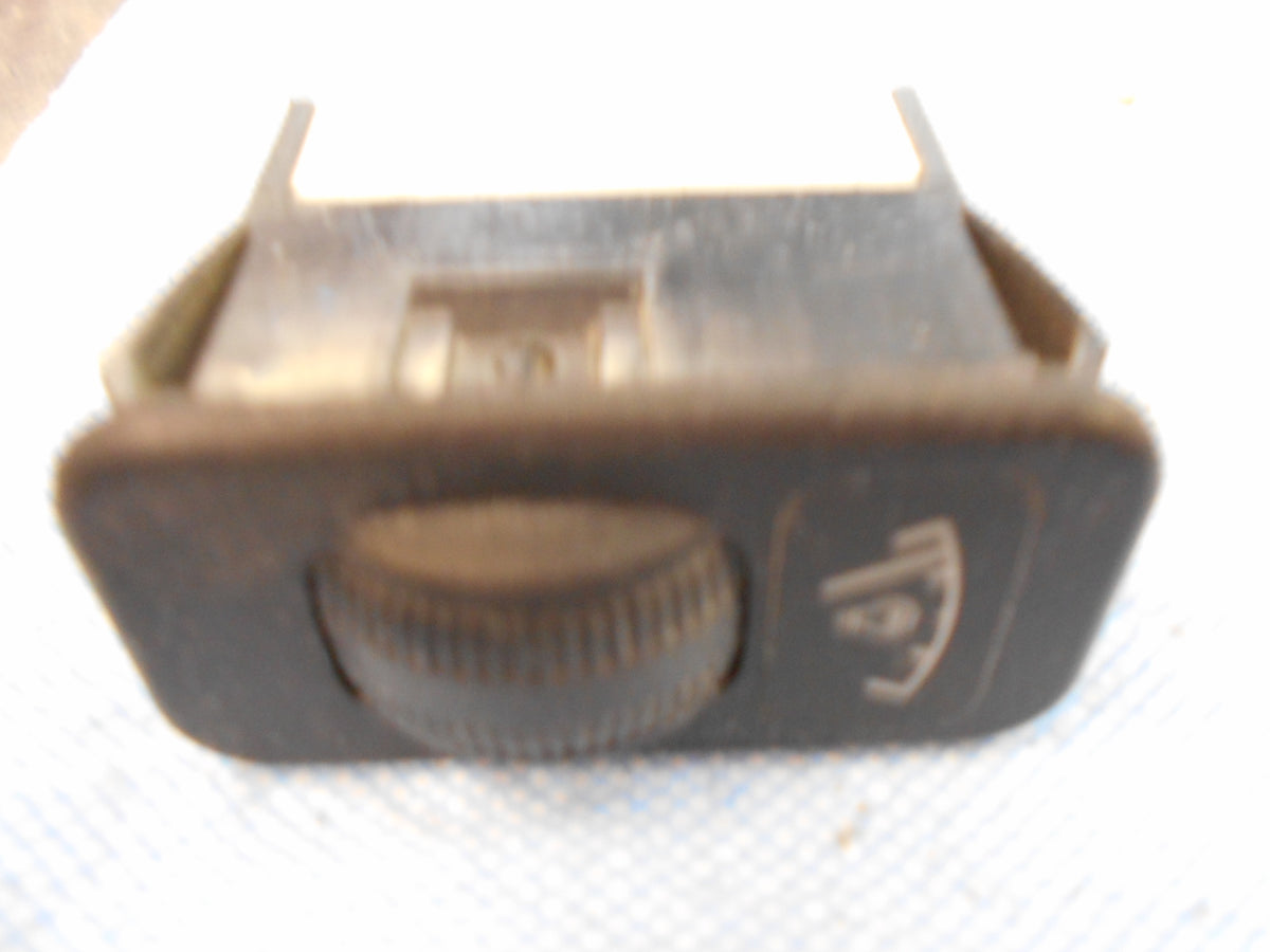 DIMMER CONTROL - Q27-6018 – Peterbilt of Sioux Falls New and Used Parts