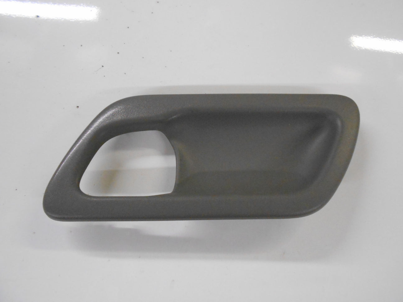 DOOR HANDLE BEZEL - S18-6032-282R – Peterbilt of Sioux Falls New and ...