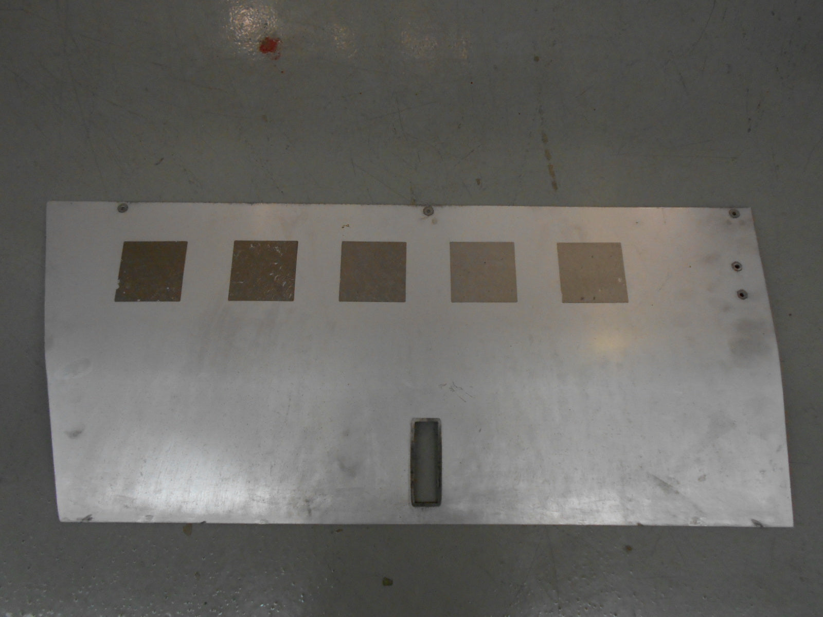 BATTERY/TOOL BOX DOOR – Peterbilt of Sioux Falls New and Used Parts