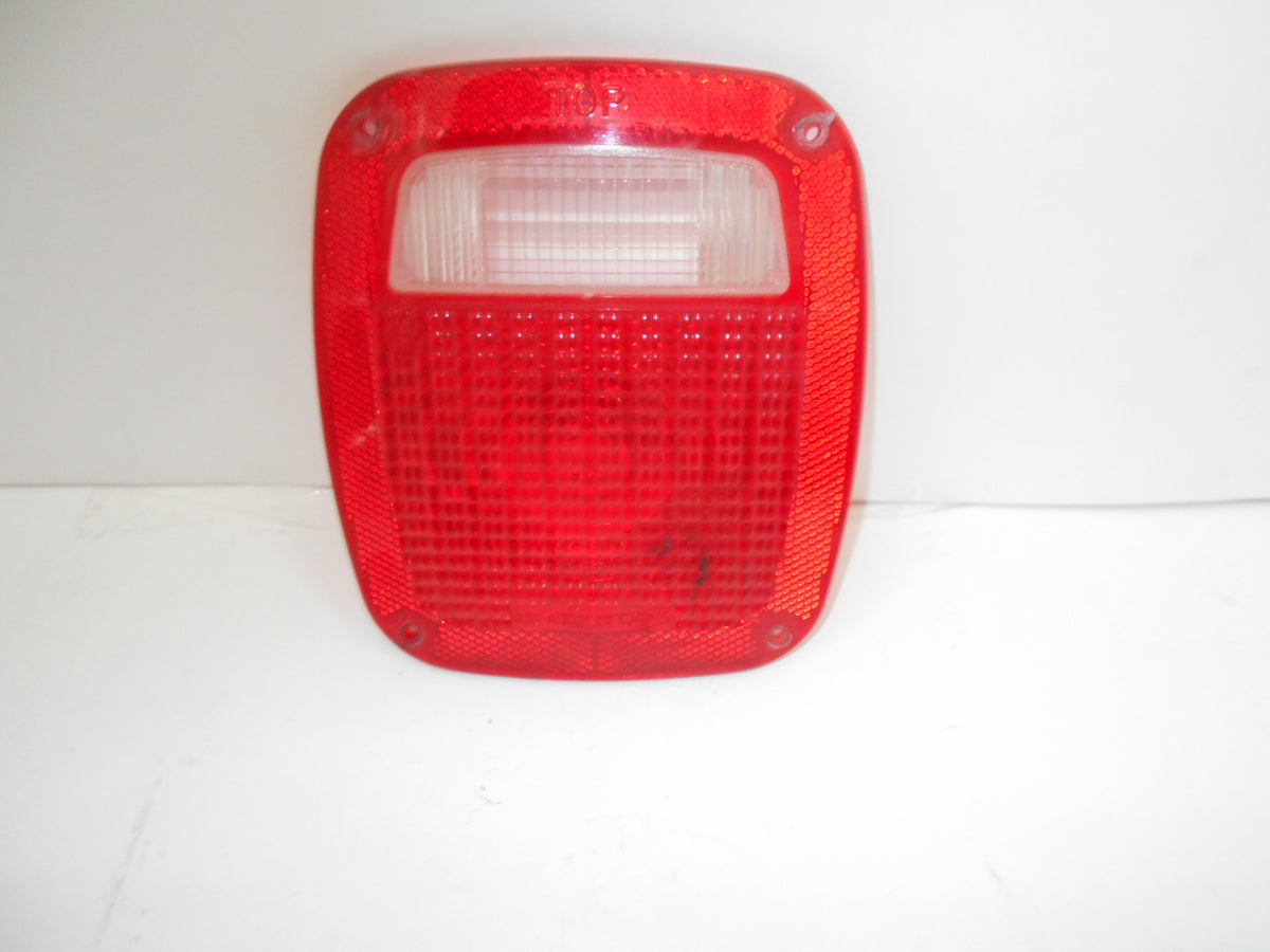 TAIL LIGHT LENS – Peterbilt of Sioux Falls New and Used Parts