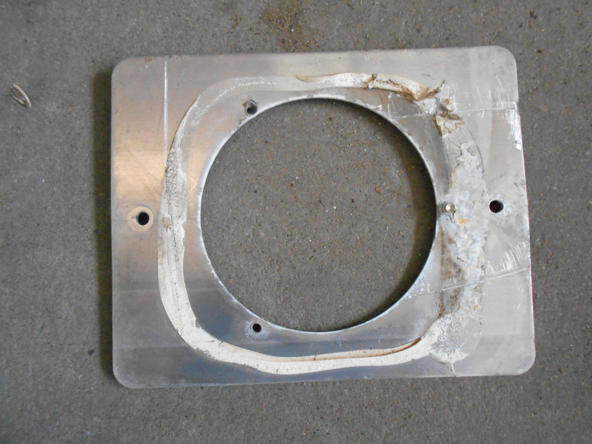 LOAD LIGHT BRACKET - 16-04154 – Peterbilt of Sioux Falls New and Used Parts