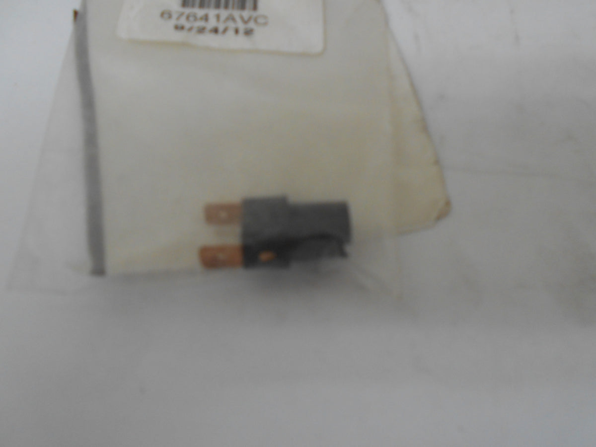 BULB SOCKET – Peterbilt of Sioux Falls New and Used Parts