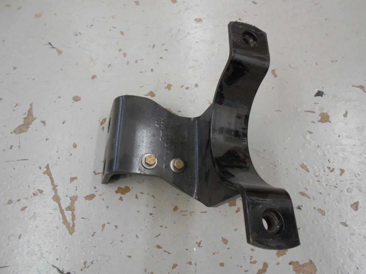 EXHAUST BRACKET - M11-2889 – Peterbilt of Sioux Falls New and Used Parts
