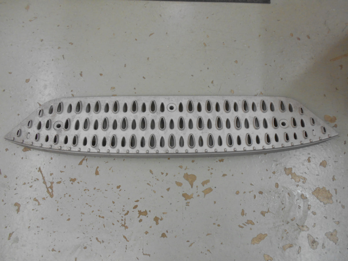 CAB ACCESS STEP - A82-6000-100 – Peterbilt of Sioux Falls New and Used ...