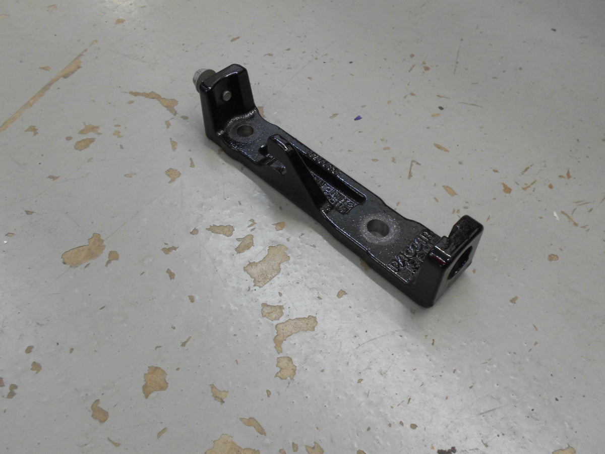 BRACKET - M11-8743-004 – Peterbilt of Sioux Falls New and Used Parts